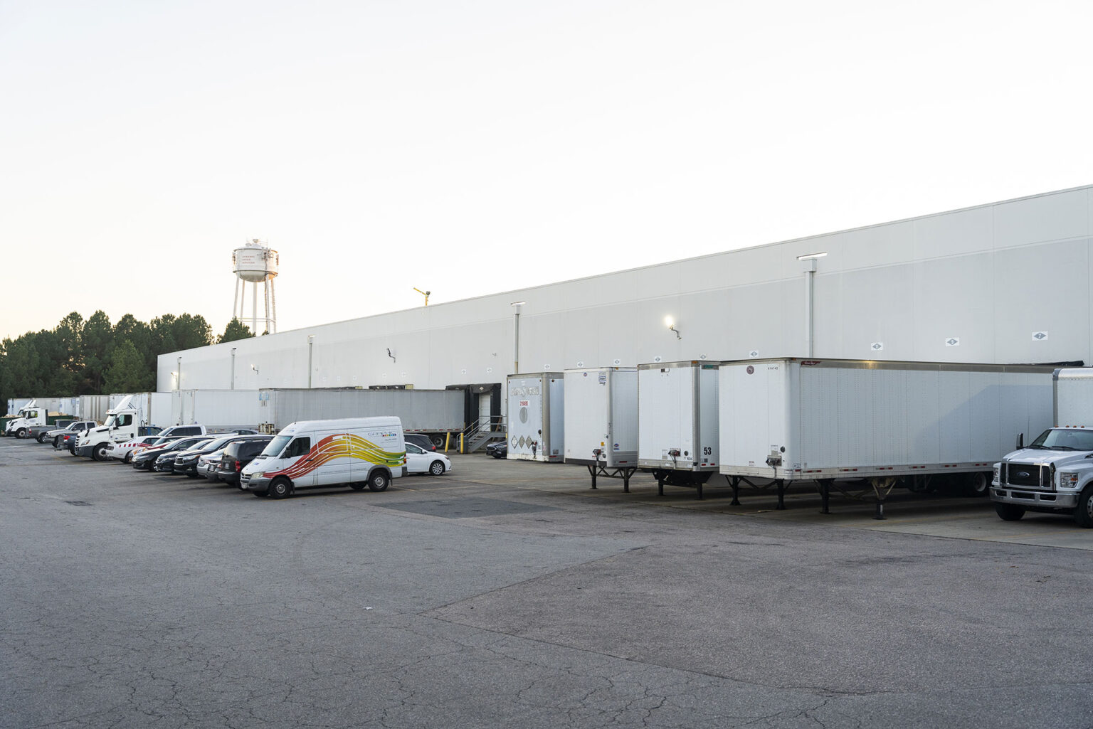 Globe Center – Craig Davis Properties